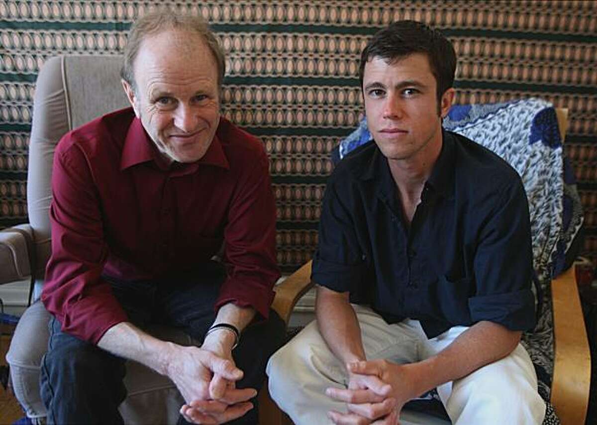 Dan Hoyle's 'Real Americans' to be extended