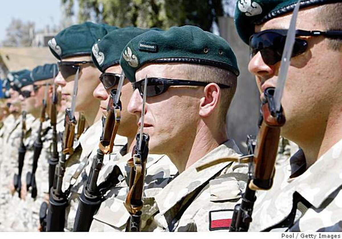 Poland withdraws troops from Iraq