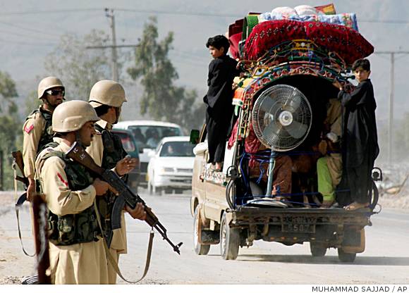 Pakistan suicide hits kill 1,200 in 14 months