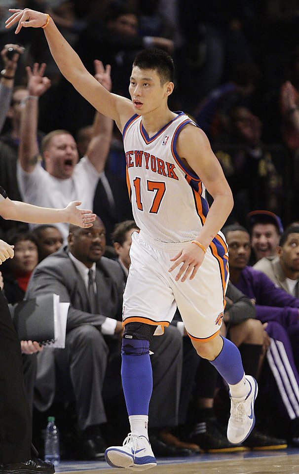 Jeremy Lin scores 38 in Knicks' win over Lakers