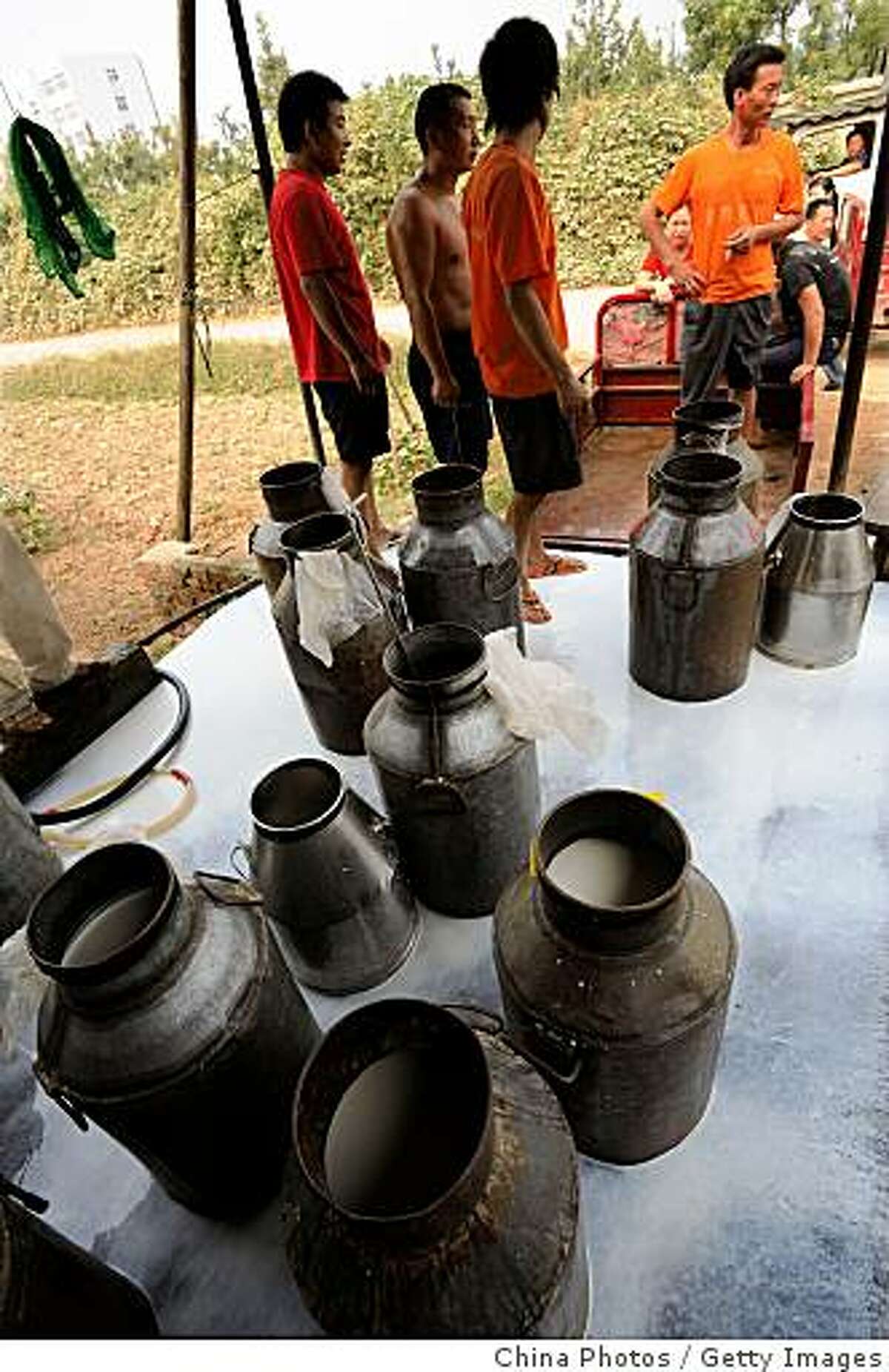 53,000 Chinese kids sickened by tainted milk