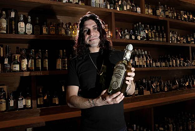 Rocker Matt Shapiro savors finer things in S.F.