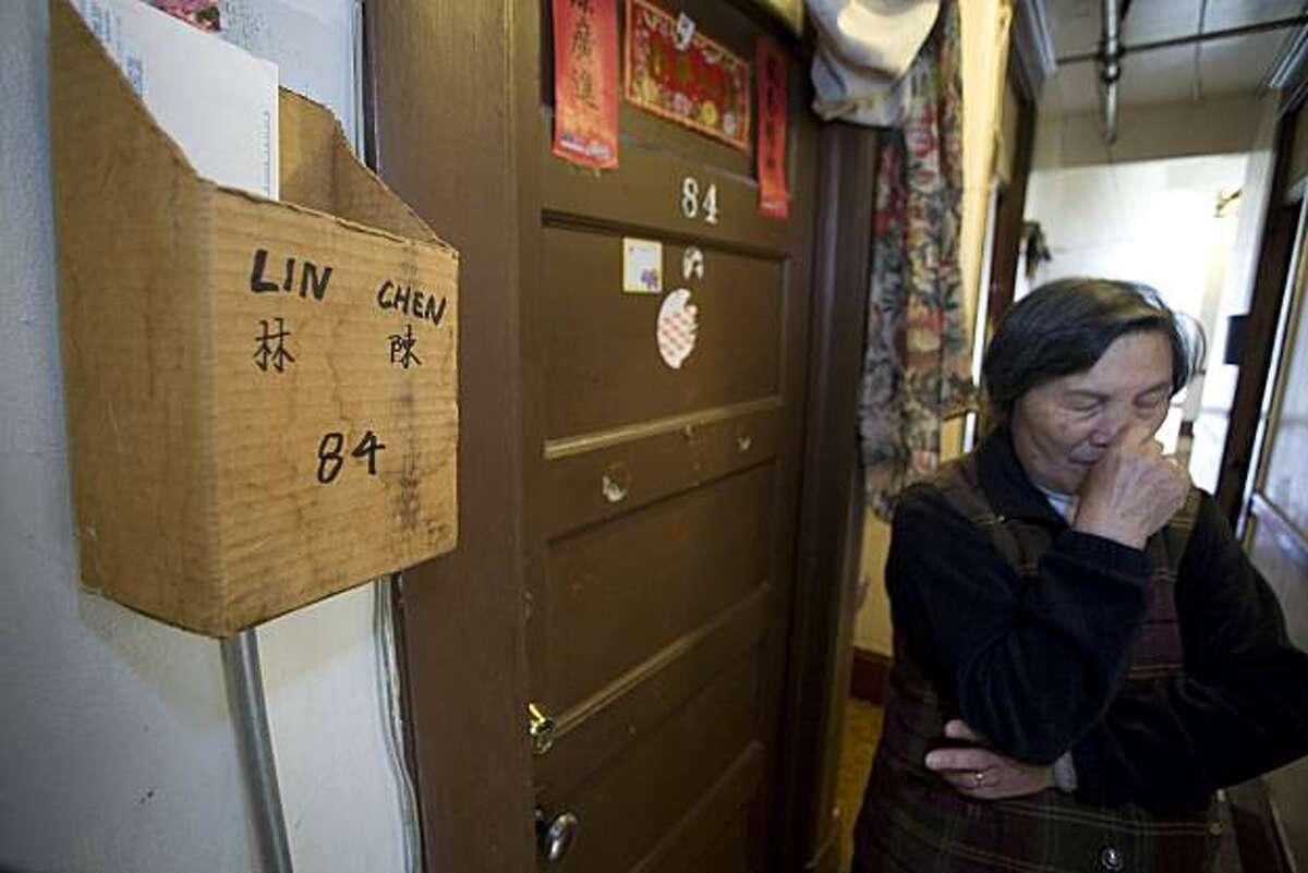 Census forms don't reach SRO hotel residents