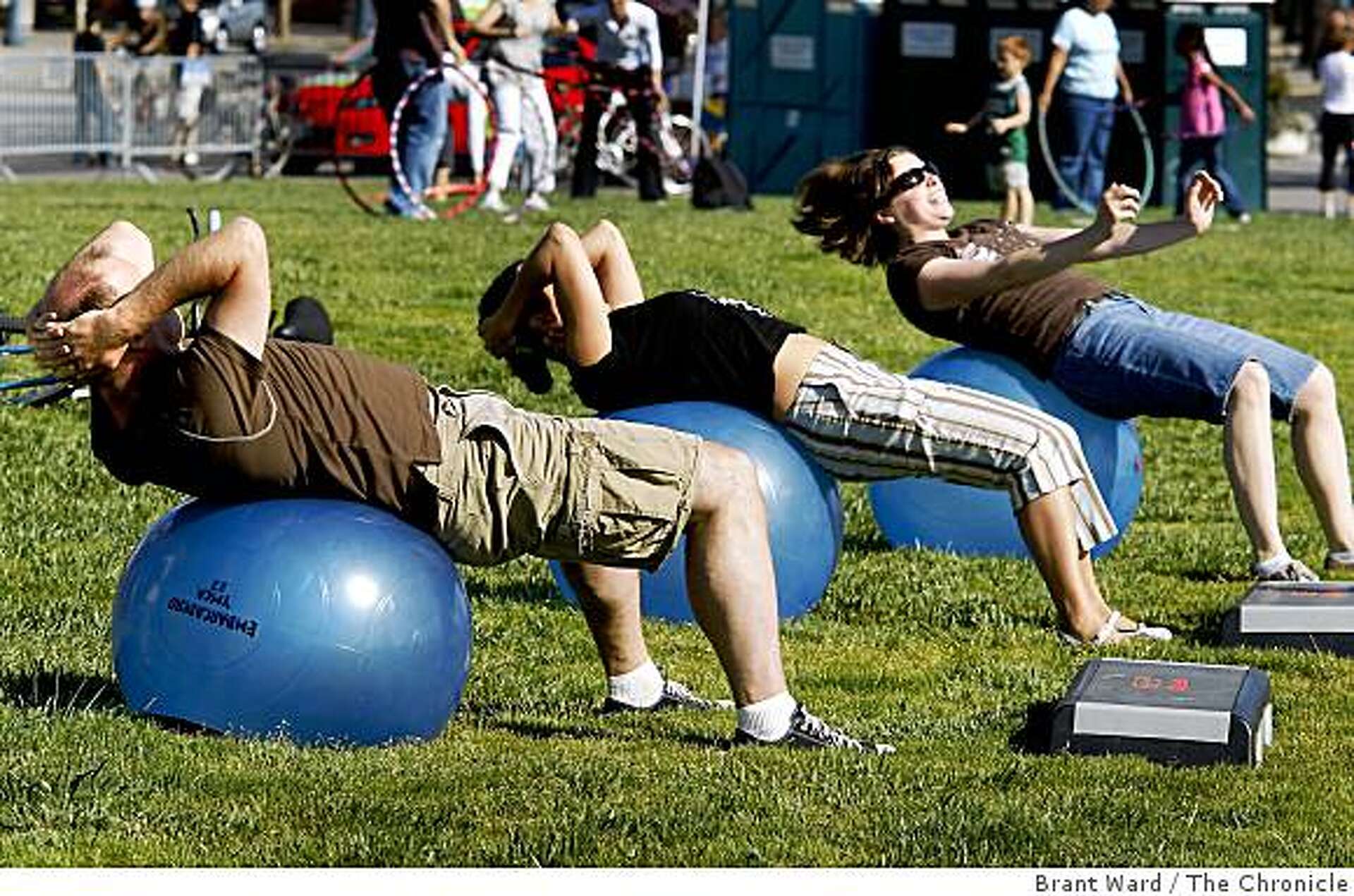 Thousands enjoy S.F.'s Sundays Street event