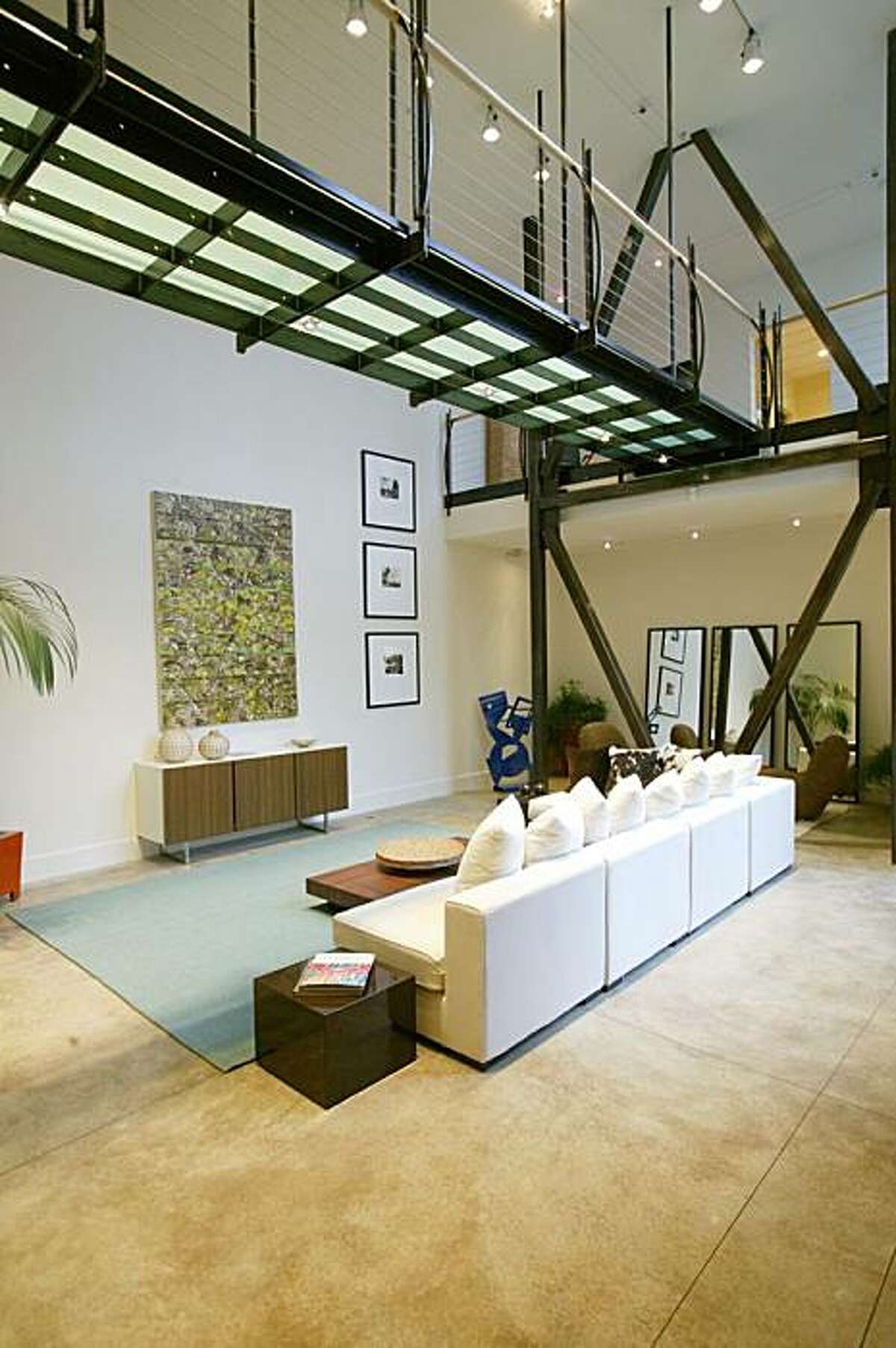 Russian Hill townhouse features catwalk in entertainment room