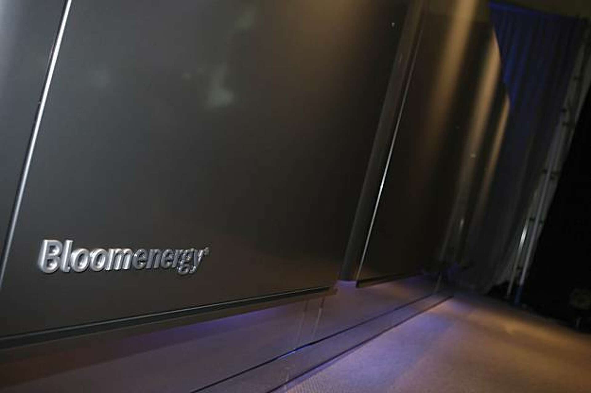 Bloom Energy unveils 'power plant in a box'