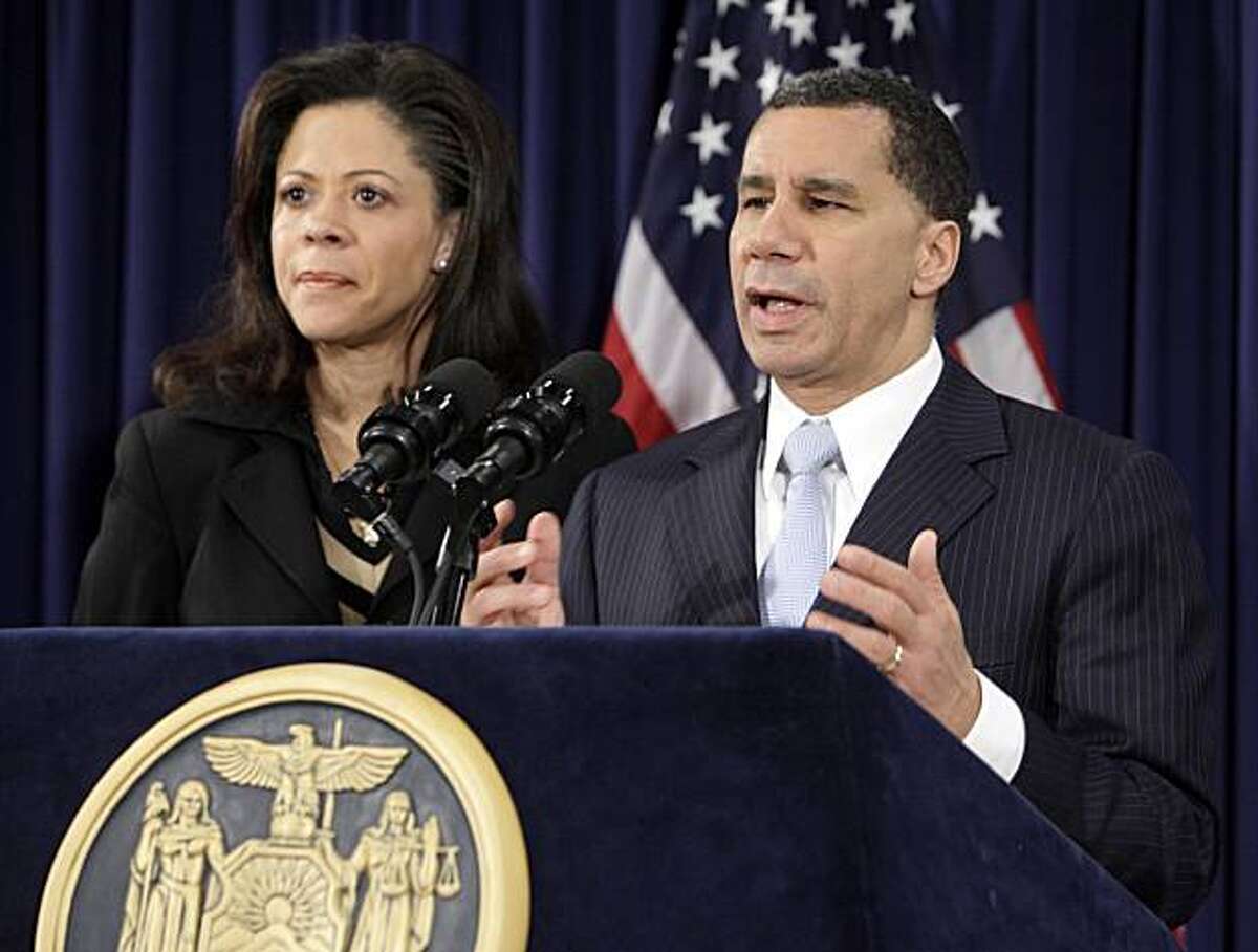 New York Gov. David Paterson quits race