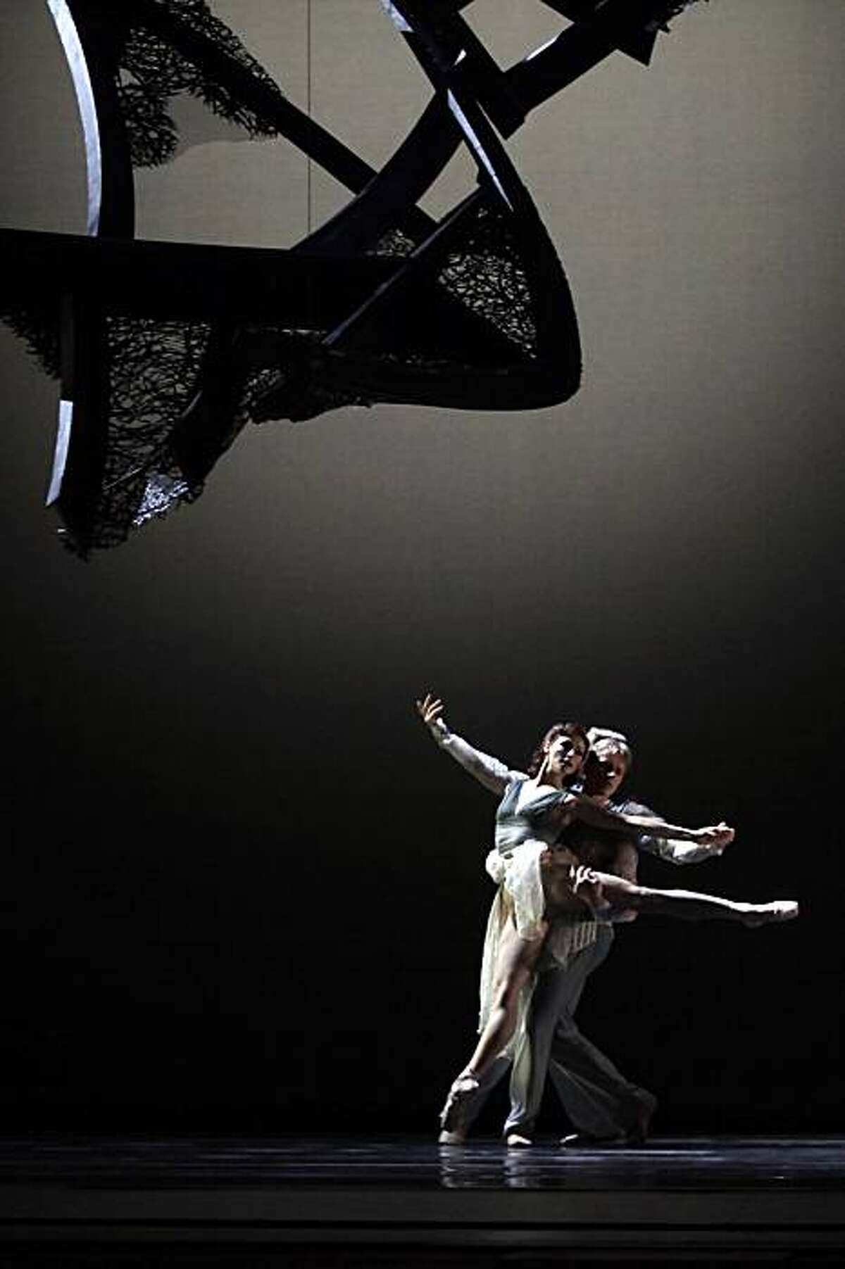 Dance review: San Francisco Ballet's 'Ghosts'