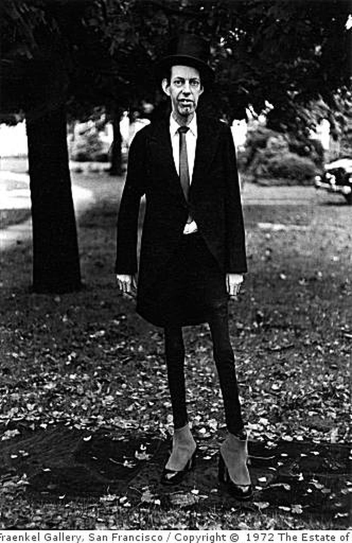 Unusual self-portraits, 'exceptional' photos