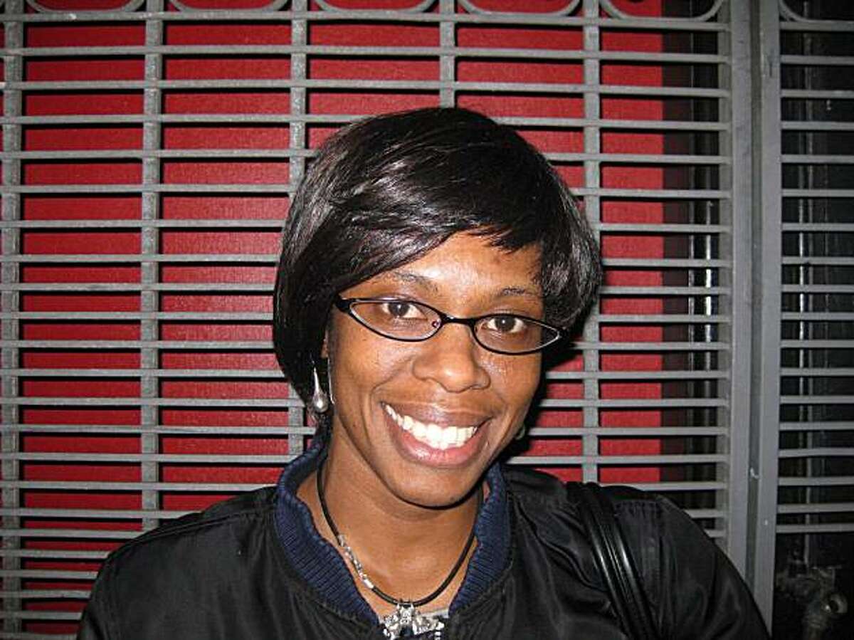 Regulars say goodbye to Annie's Social Club