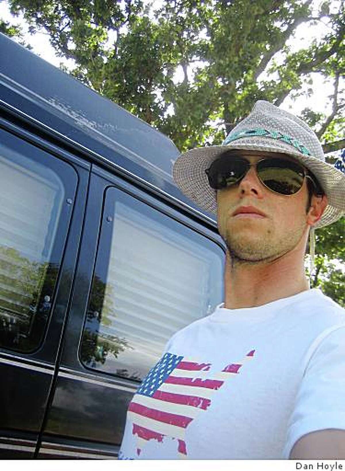 Dan Hoyle's dispatches from 'beyond the bubble'