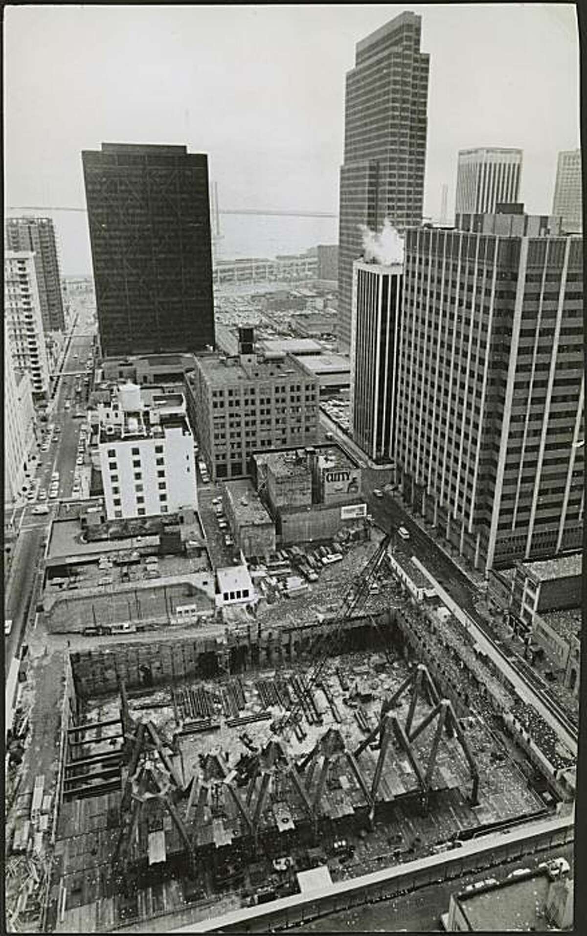History of the Transamerica Pyramid