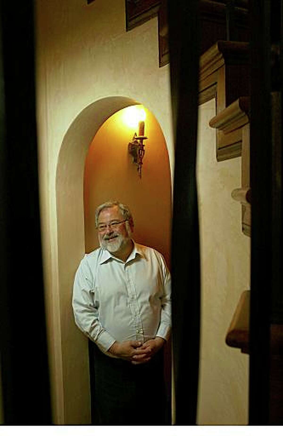 Lakoff calls reason obsolete in 'Political Mind'