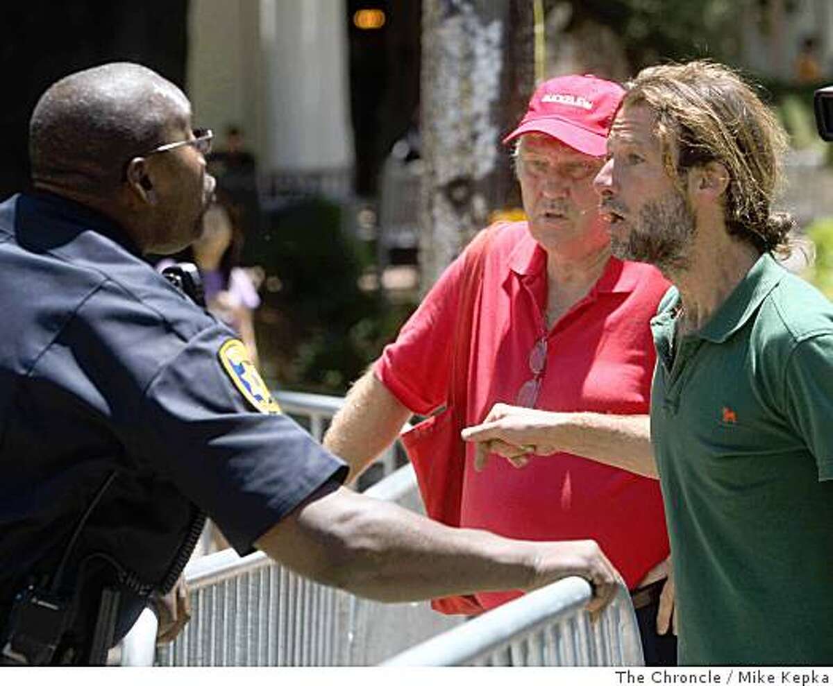 4 Berkeley tree-sitters end protest