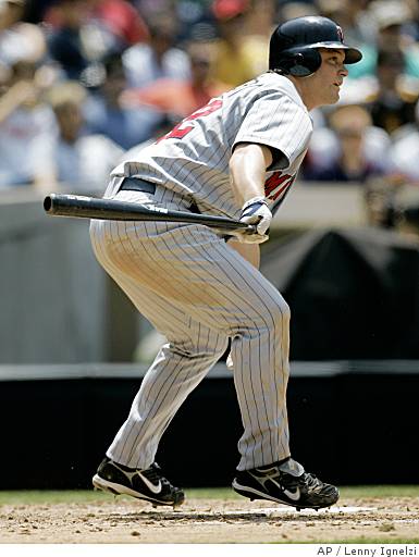 Buscher is Twins' latest steal from the Giants