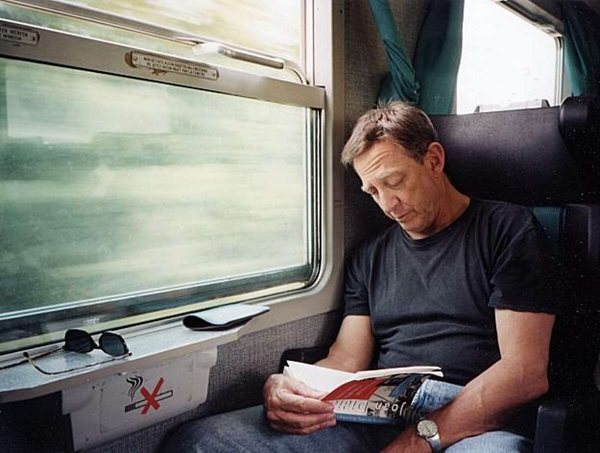 Influential photographer Larry Sultan dies