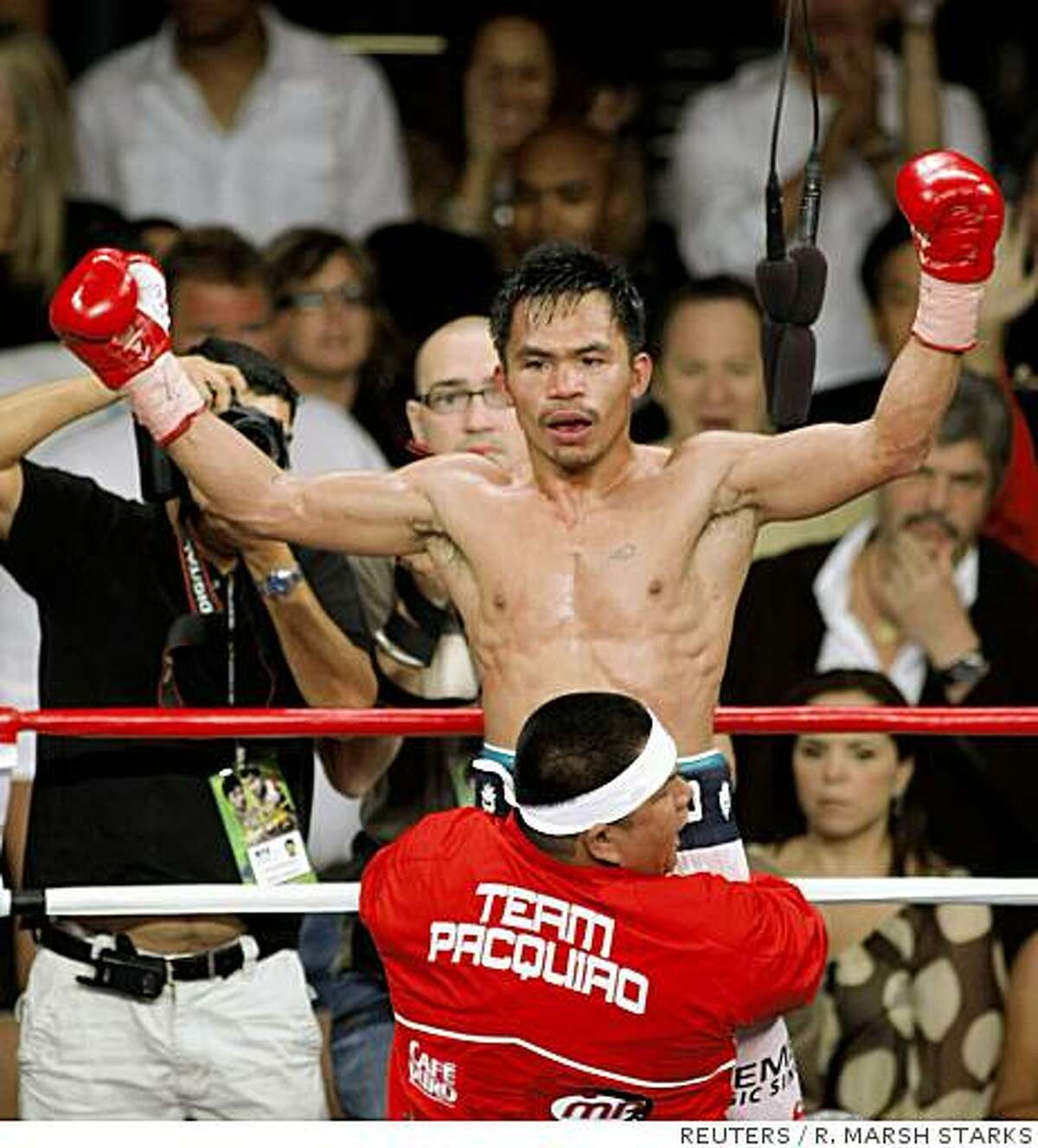Pacquiao claims 4th belt
