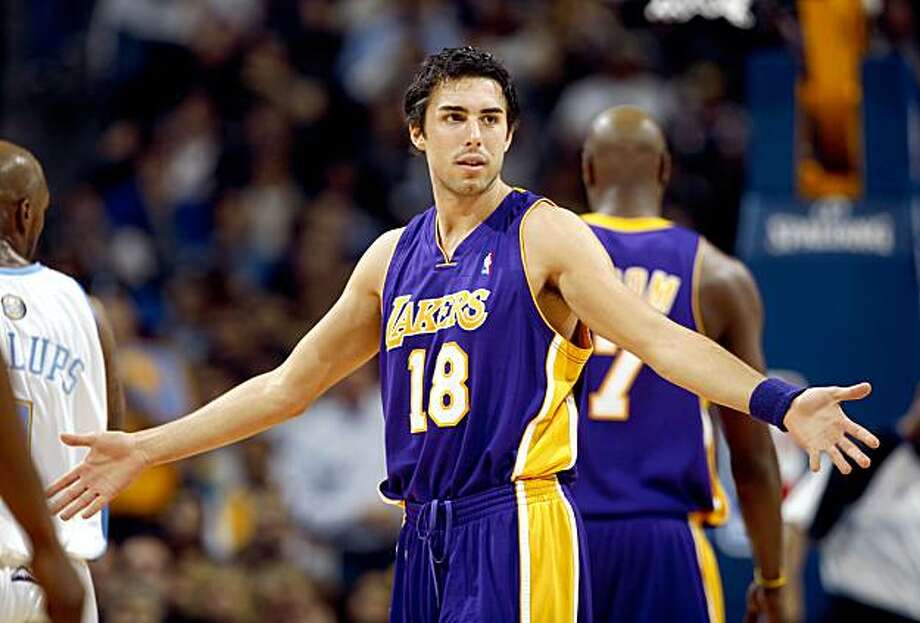 L.A. Laker Sasha Vujacic scores a posh condo - SFGate