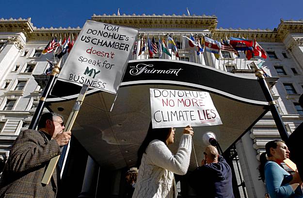 Protest greets U.S. Chamber of Commerce group