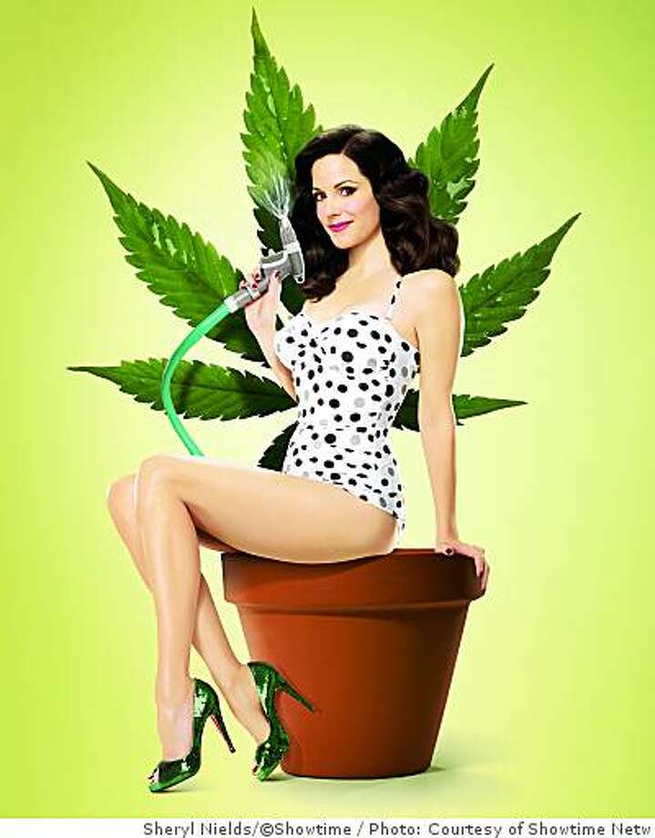 'Weeds' returns, with everything up in smoke - SFGate