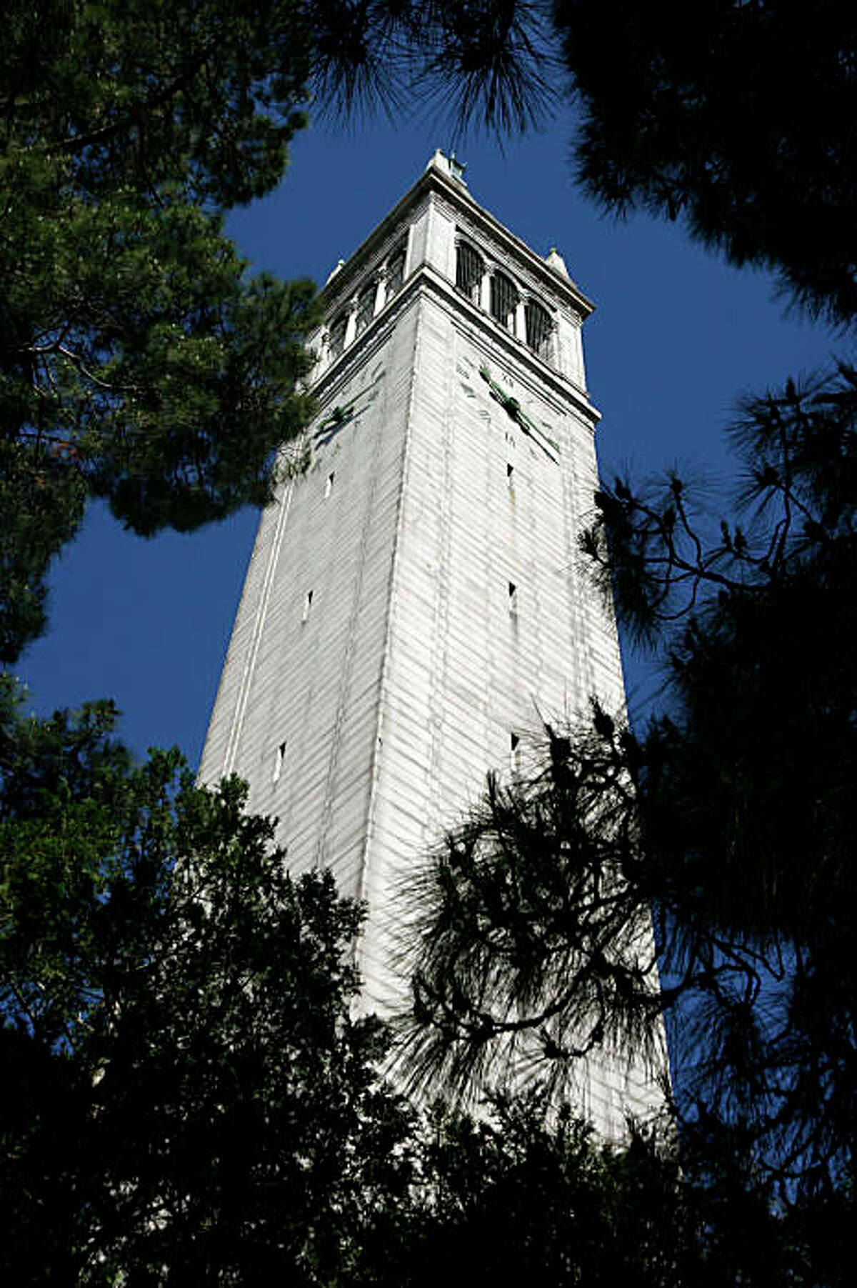 A tintinnabulation of bells in UC Campanile