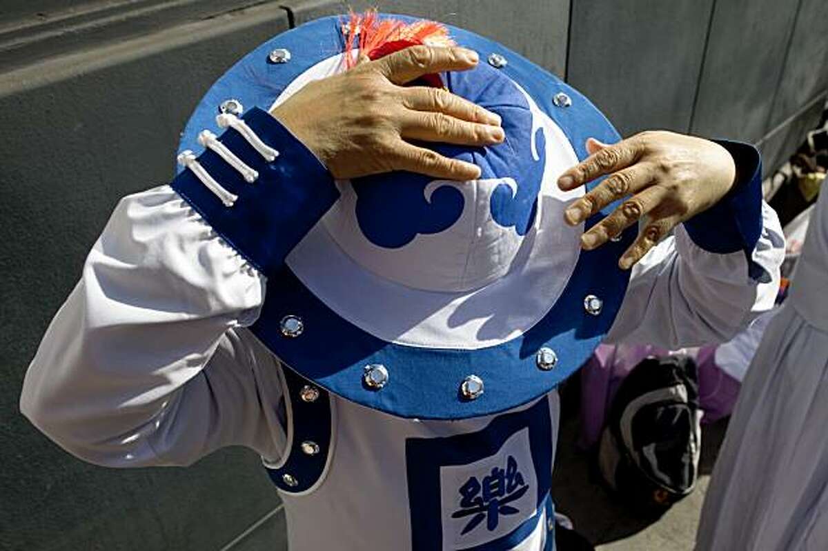 Veterans Day parade marches on in S.F.