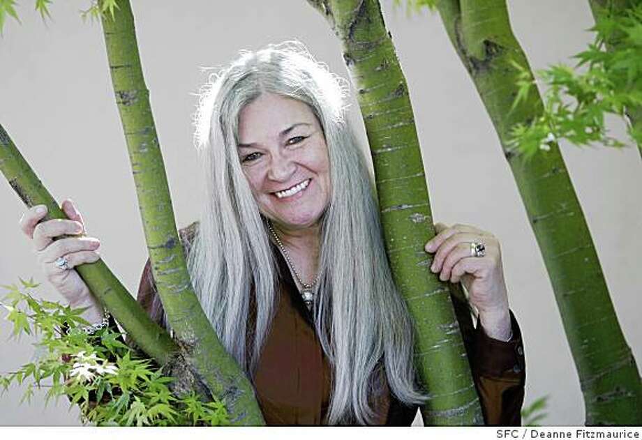 Donna Jean Godchaux grateful to sing again - SFGate