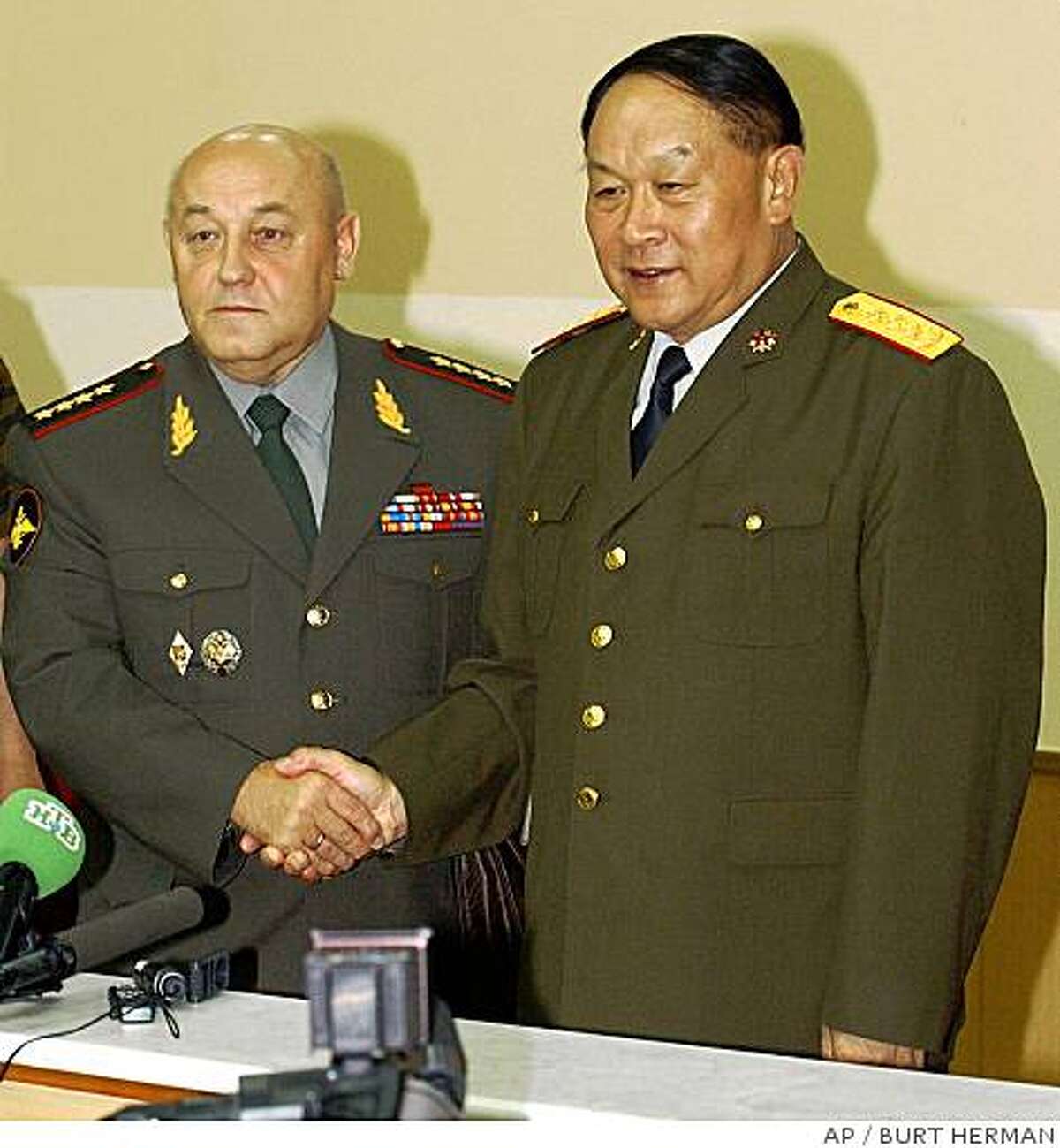 Russia's new leader ousts top general