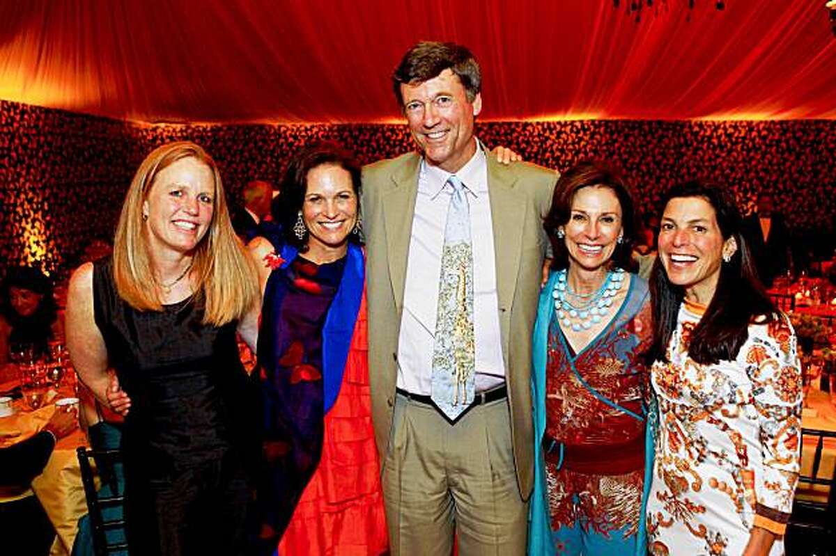 Cal Academy of Sciences marks year with a bang