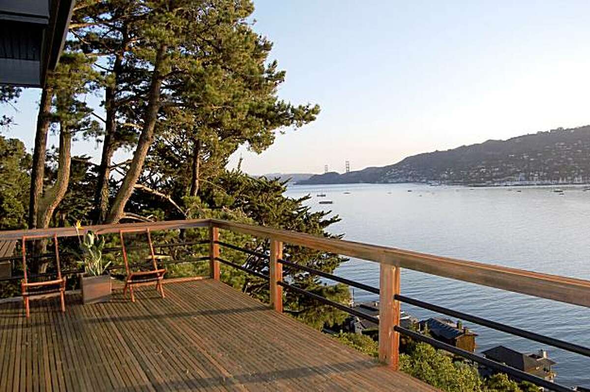 Belvedere home offers early Henrik Bull design