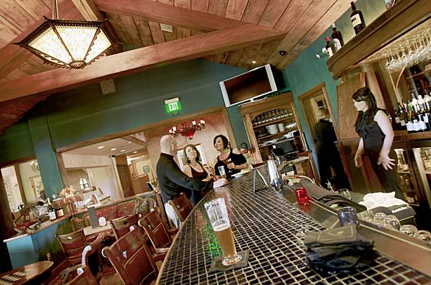 The Front Room Bar & Lounge, Santa Rosa