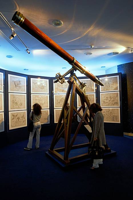 Vatican to celebrate Galileo's discoveries
