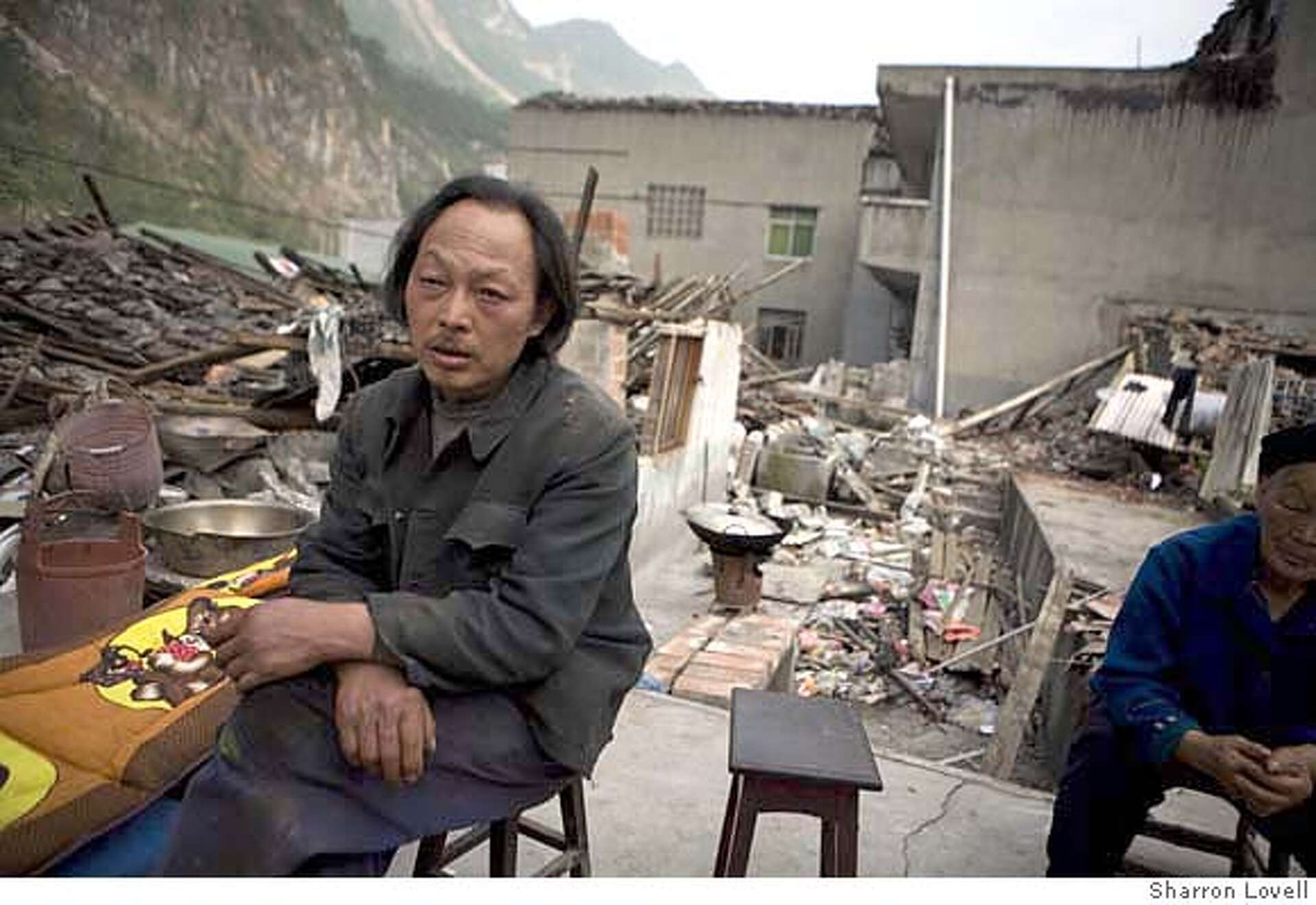 China quake victims endure life of homelessness