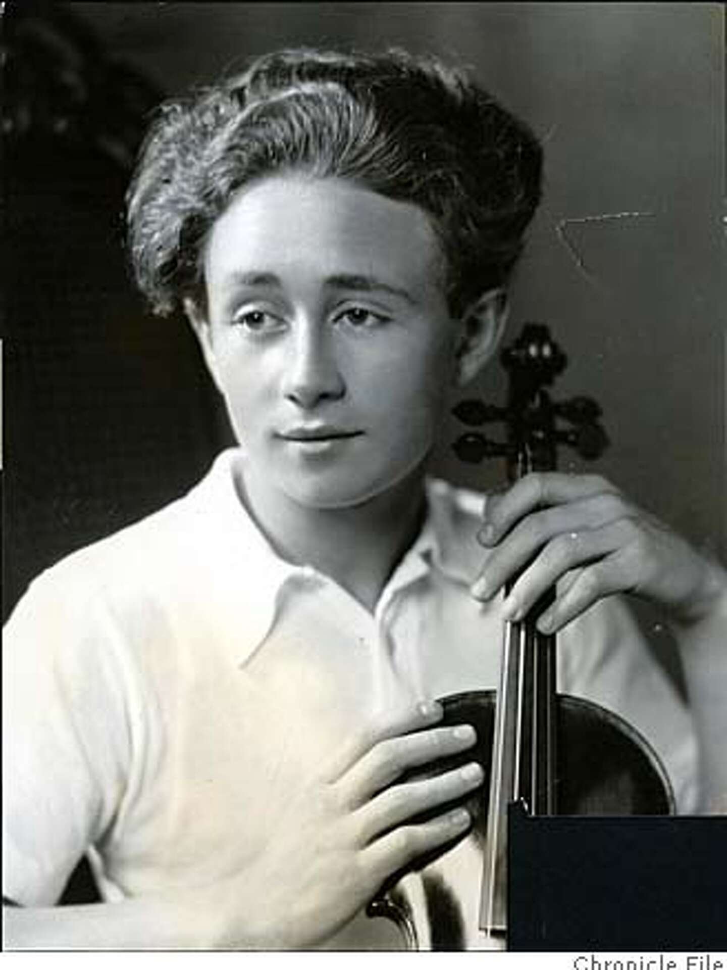 1933: Germans want Jewish prodigy's violin