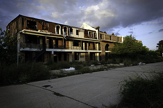 New Orleans suburb OKs low-income housing