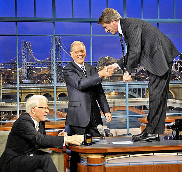 Letterman apologizes to wife, staff for liaisons