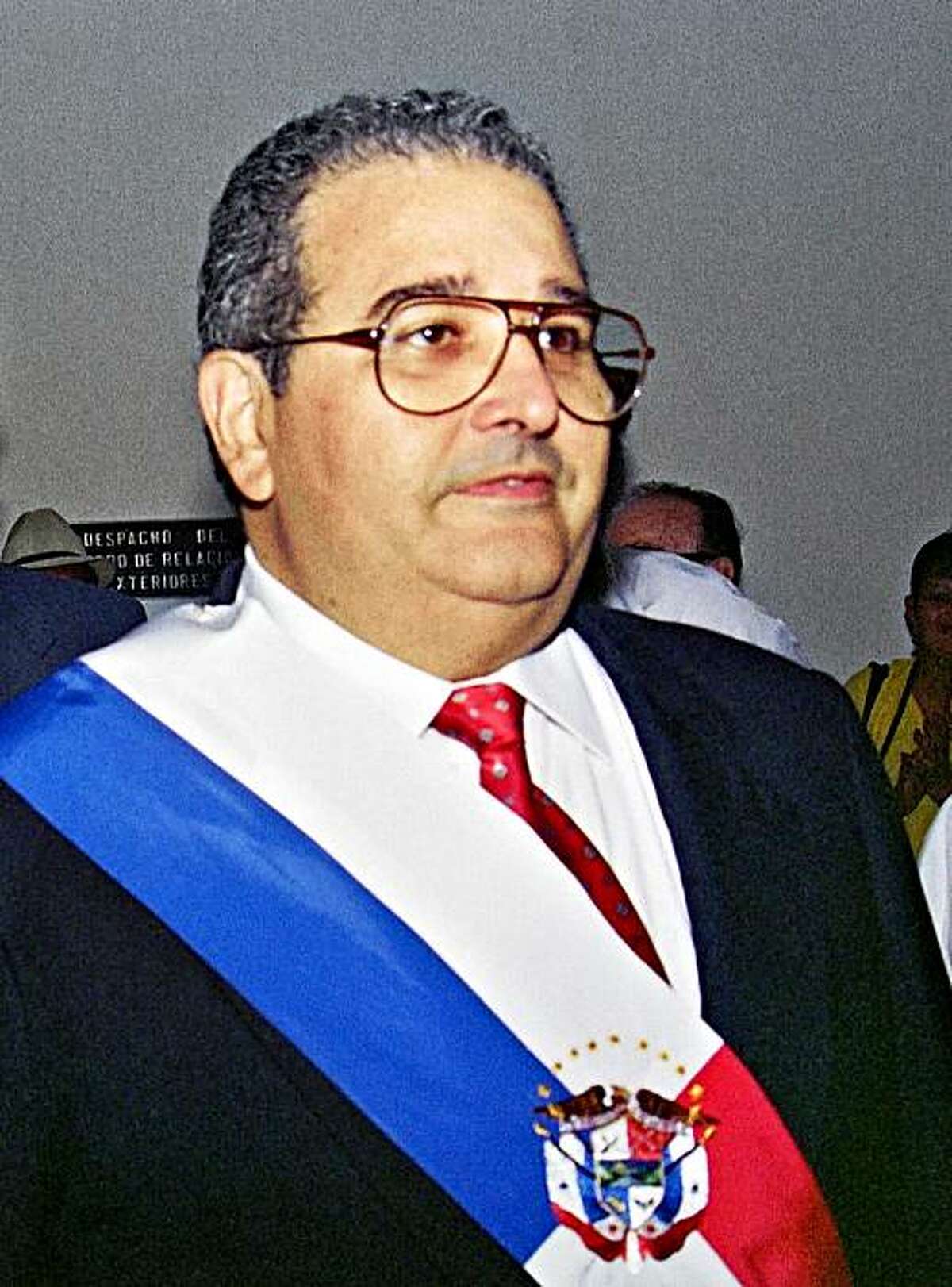 Guillermo Endara of Panama dies at 73