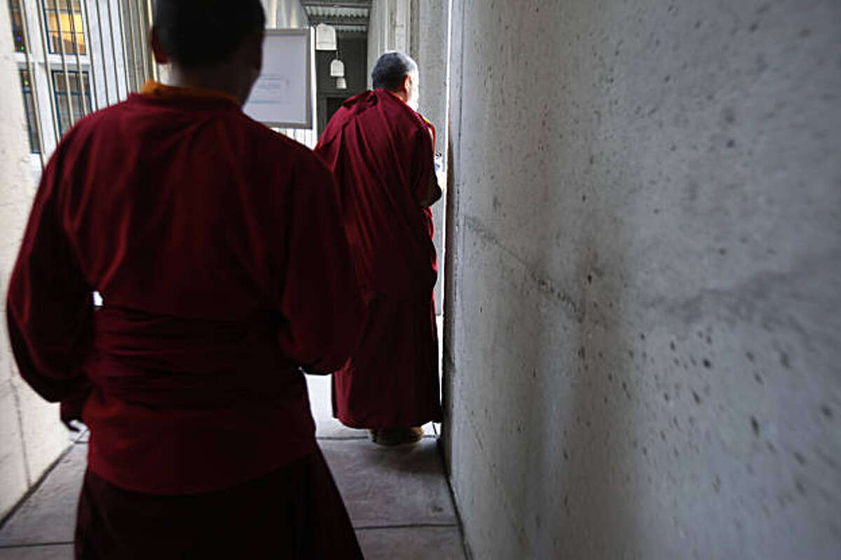 Mandalas grace Grace Cathedral