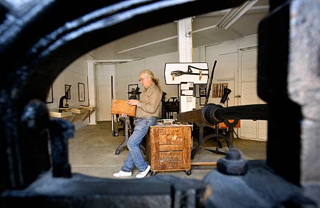Bookbinder opens working museum in S.F.
