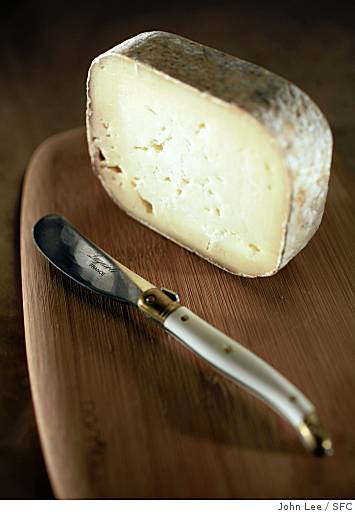 The Cheese Course: Marzolino Rosso rubbed the right way - with tomato