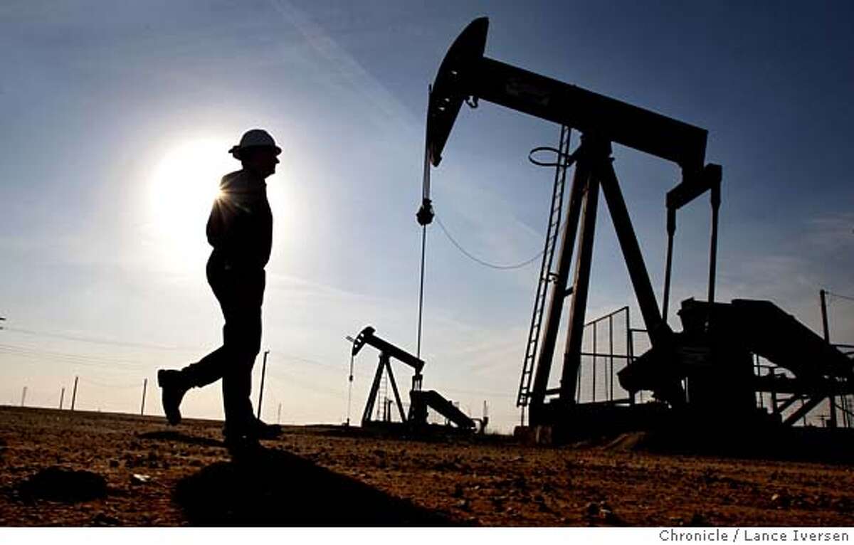 STATE'S OIL FIELDS DIGGING DEEPER