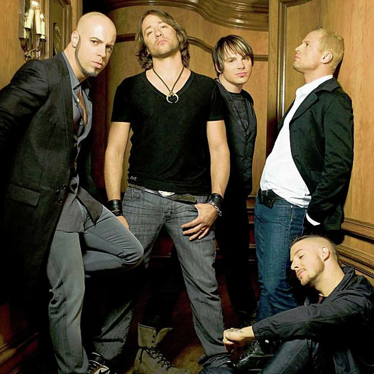 Music review: Daughtry loses a little edge