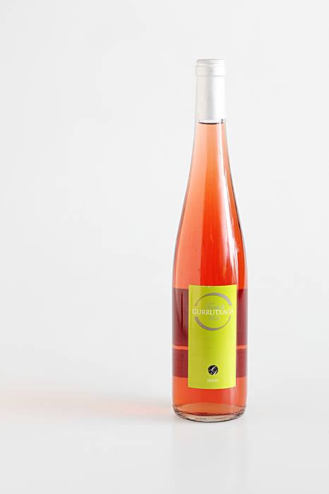 Basque wine Txakoli flirts with fame