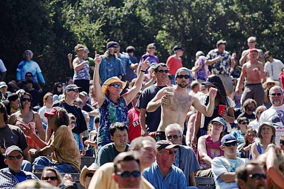 Jerry Garcia fans eternally Grateful in S.F.
