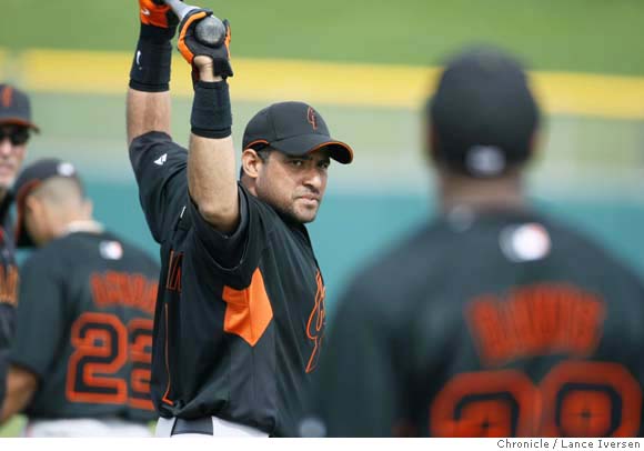 'Strain' is wearing on Giants' Molina