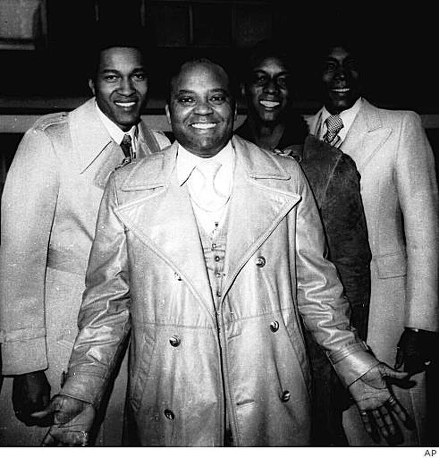 Appeals court backs Drifters' ex-manager - SFGate