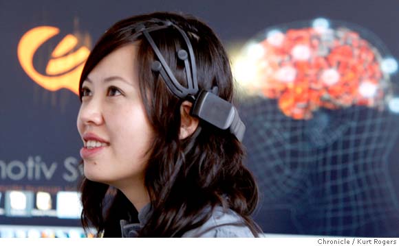 New interfaces for games use brain waves