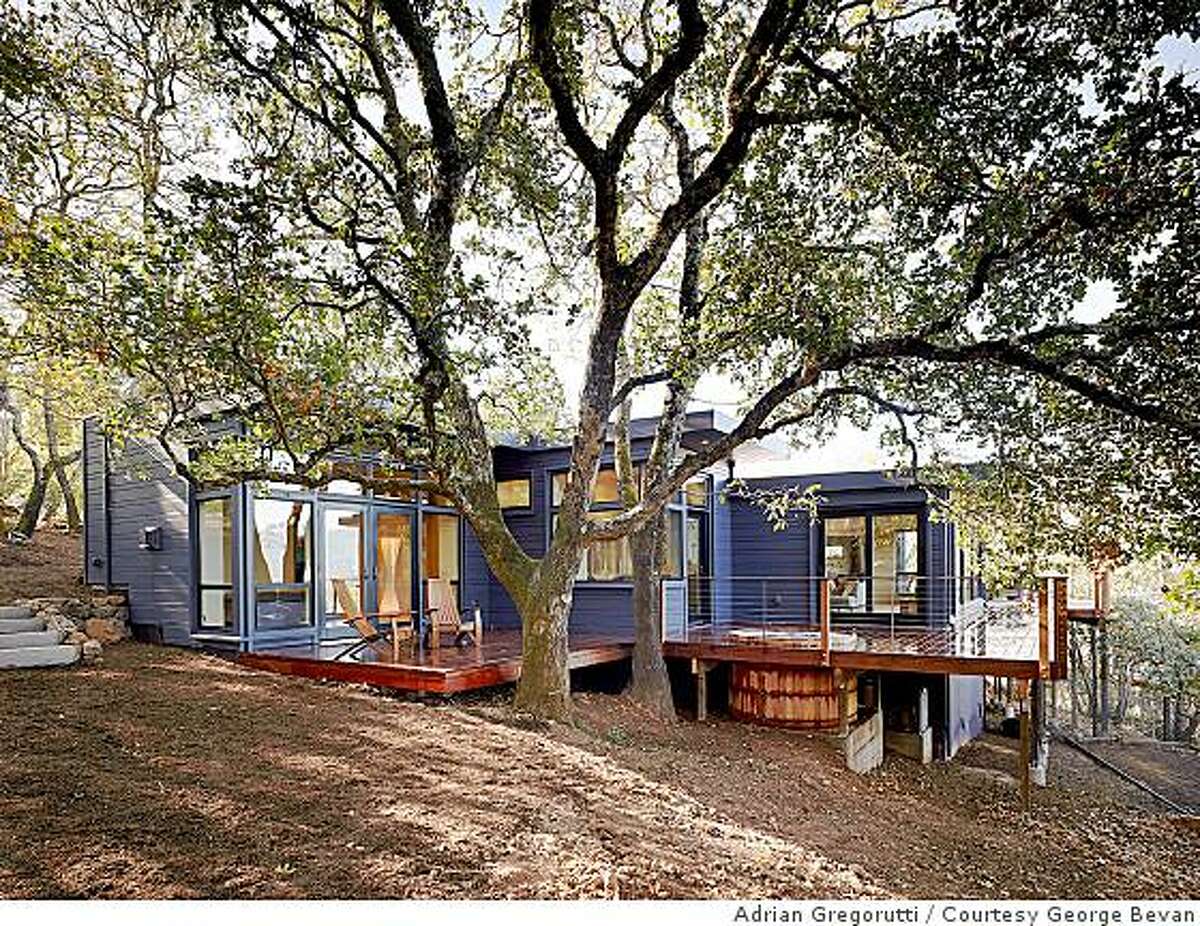 Kevin Carruth and Claudia Mendoza