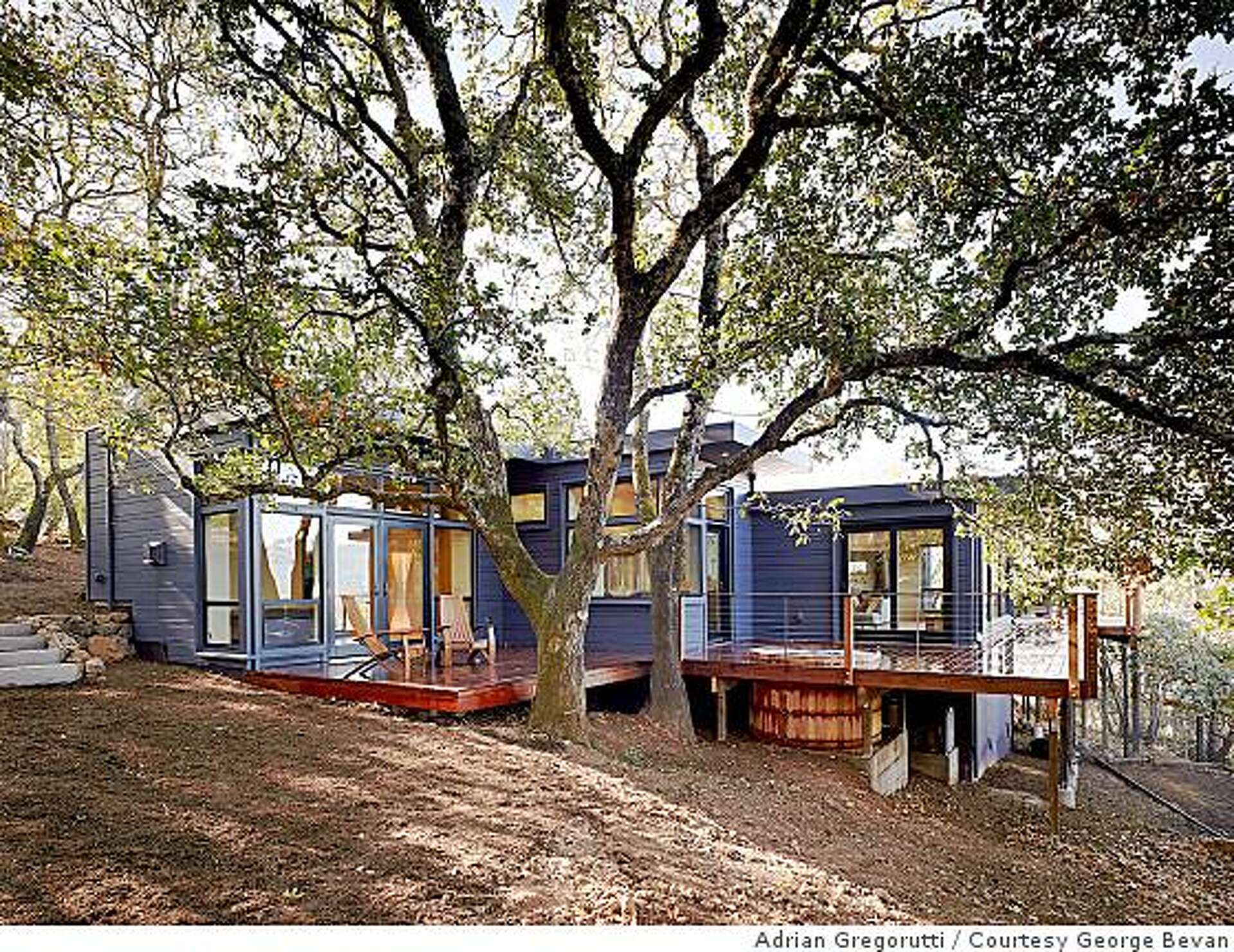 Kevin Carruth and Claudia Mendoza