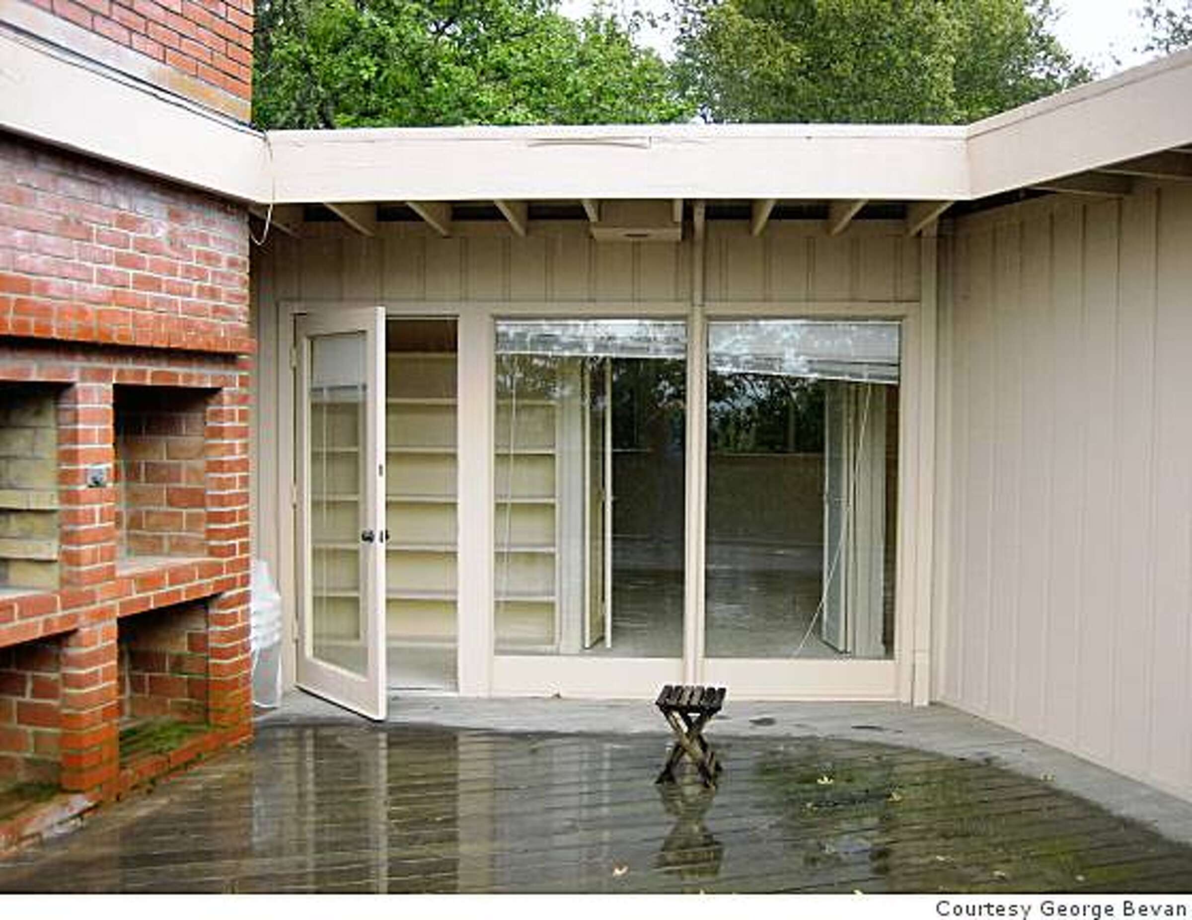 Kevin Carruth and Claudia Mendoza